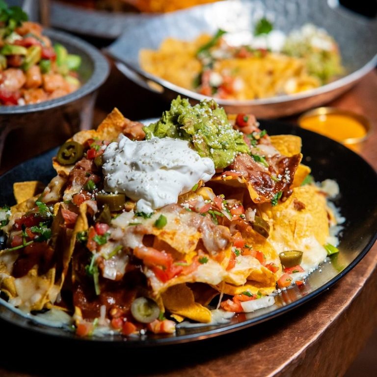 Yard House Happy Hour Times And Menu With Prices For 2025 - Noah's Deli